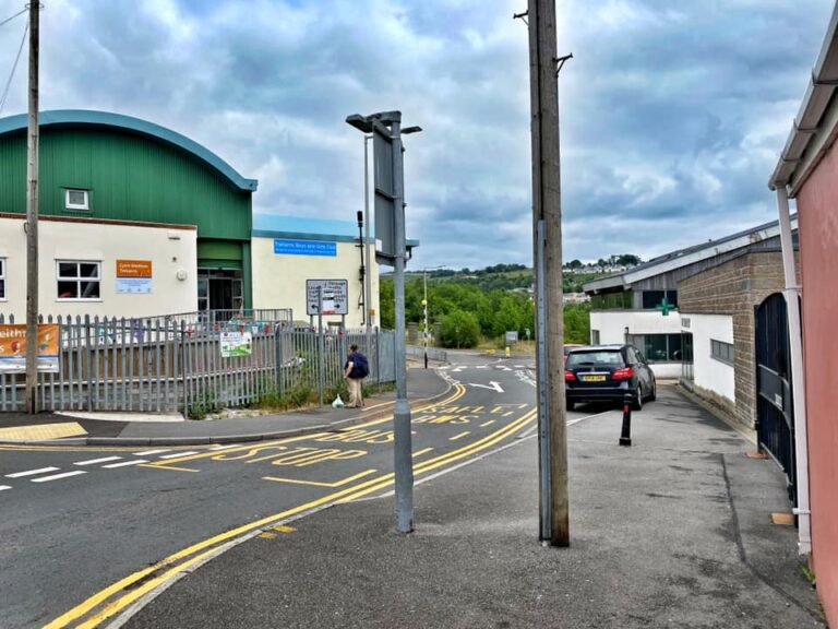 Then and now – Treharris District