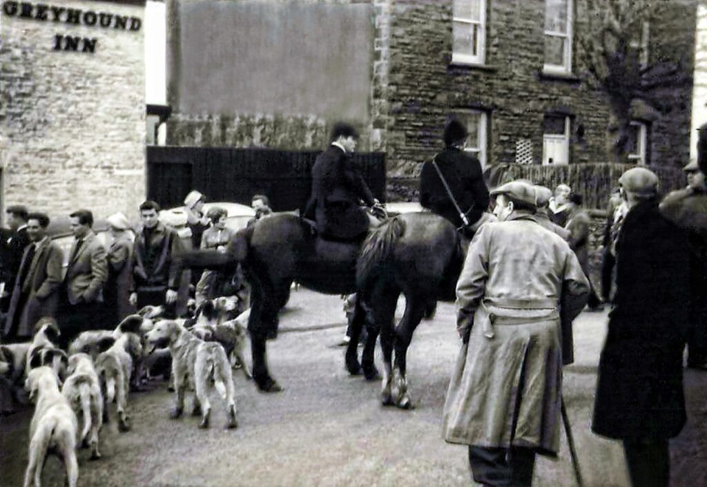 Drinking Pubs – Treharris District